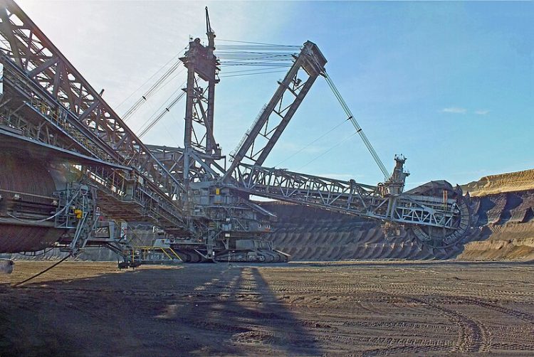 Bagger 288: The Giant Excavator ~ MachinaSphere.com